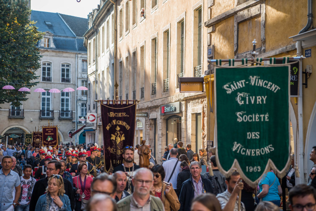 Défilé des Sociétés de Secours Mutuel et des Confréries
